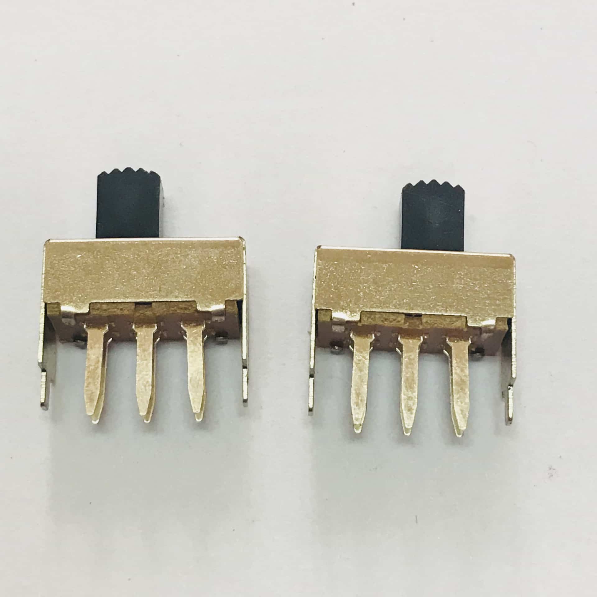 SS22F12 Slide Switch - Esswitch