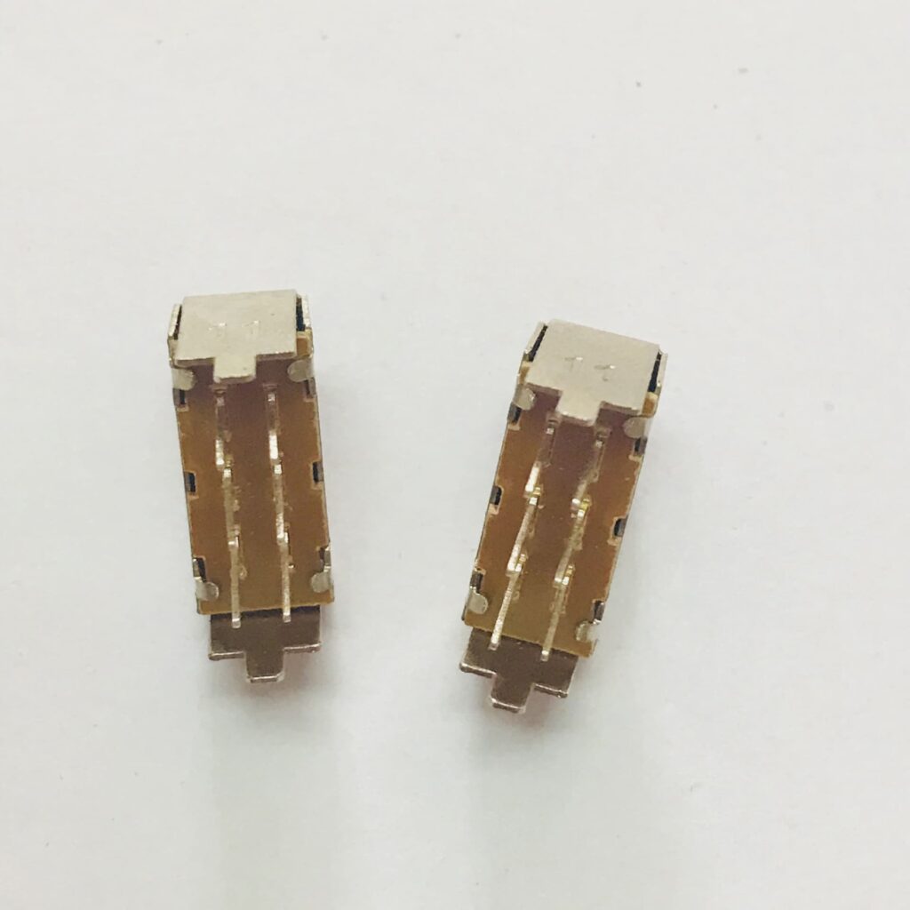 SS22F12 Slide Switch - Esswitch